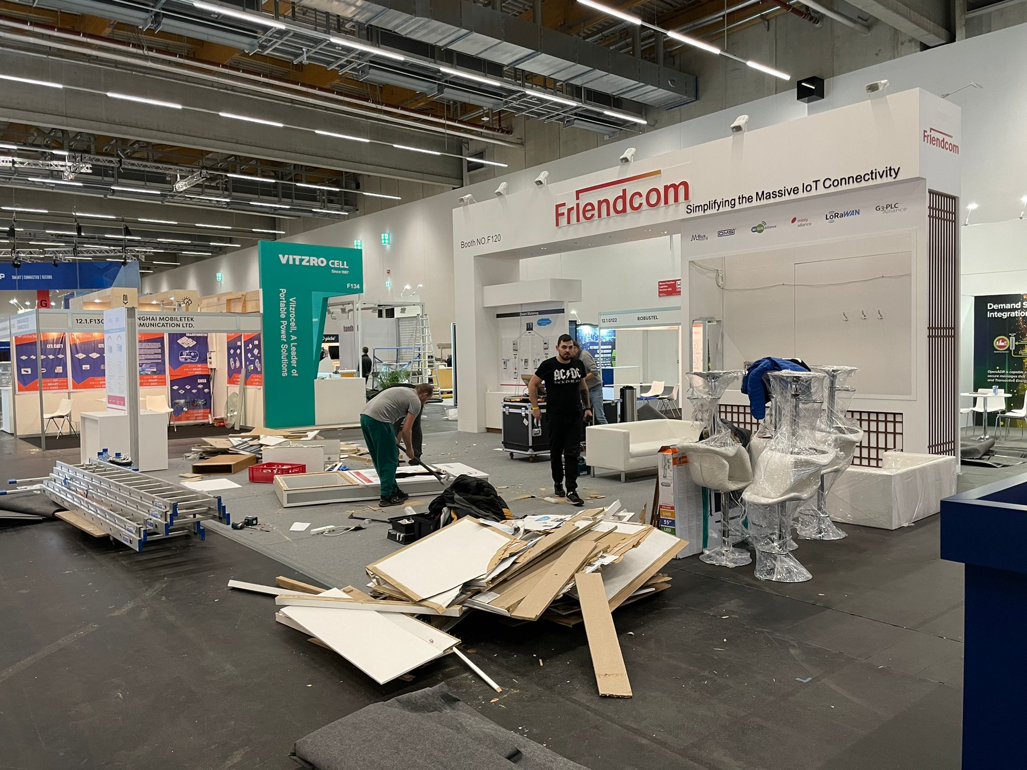 How the ‘Waste Bin’ Inspires Sustainability of Exhibition Stands! – Sue ...
